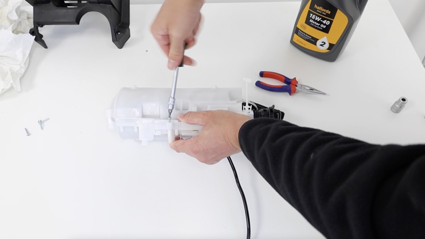 How to Replace a Pressure Washer Switch Unit - Karcher