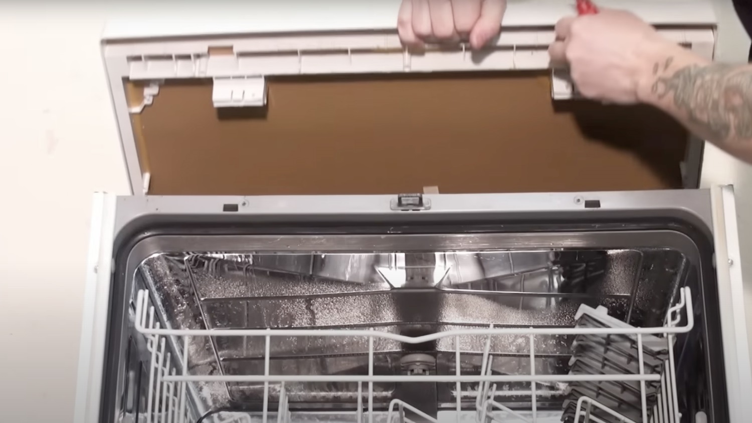 How To Replace The Upper & Lower Door Seals On A Dishwasher - Bosch