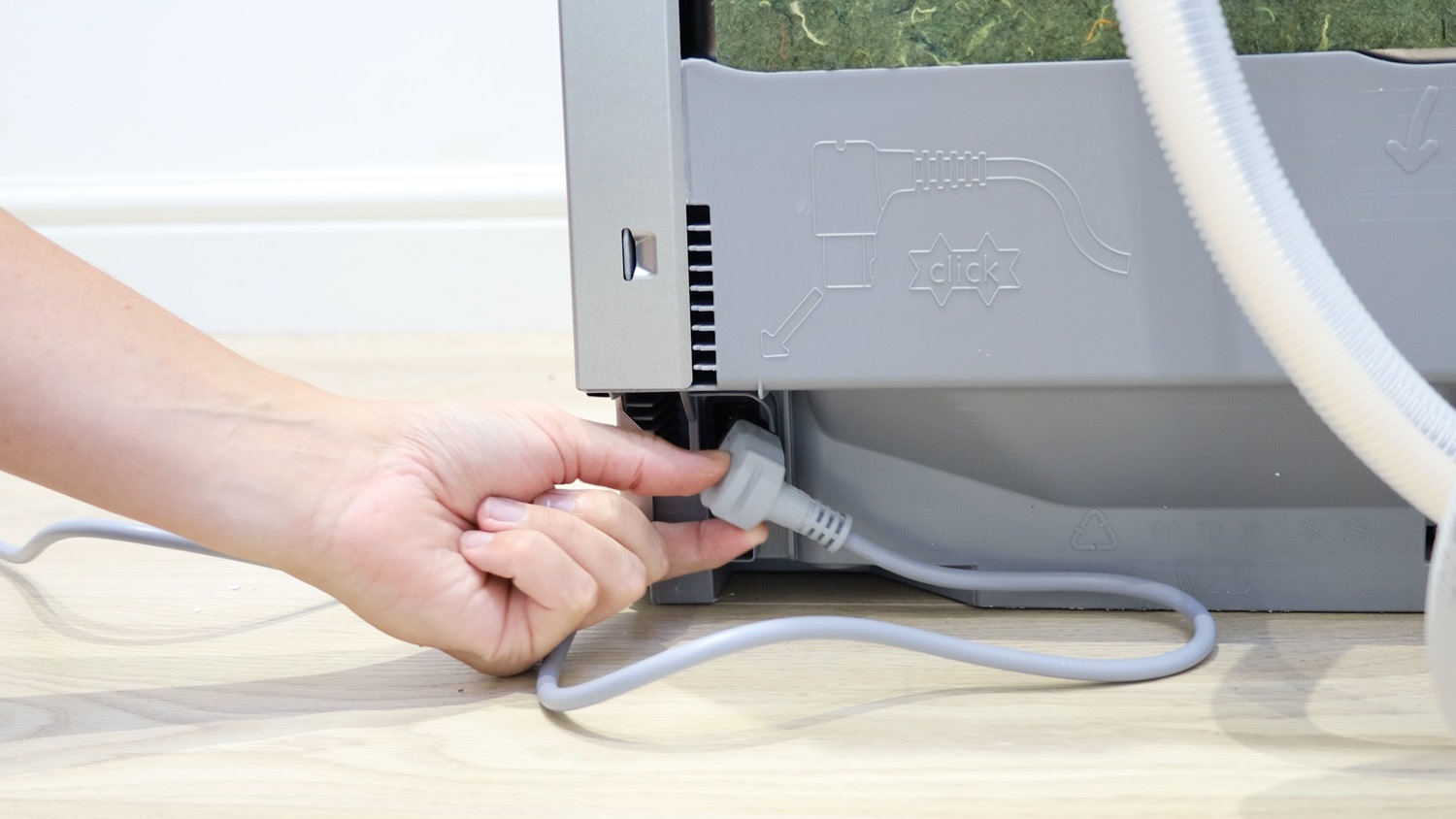 How to Replace a Dishwasher Cable Wire & Plug - Bosch