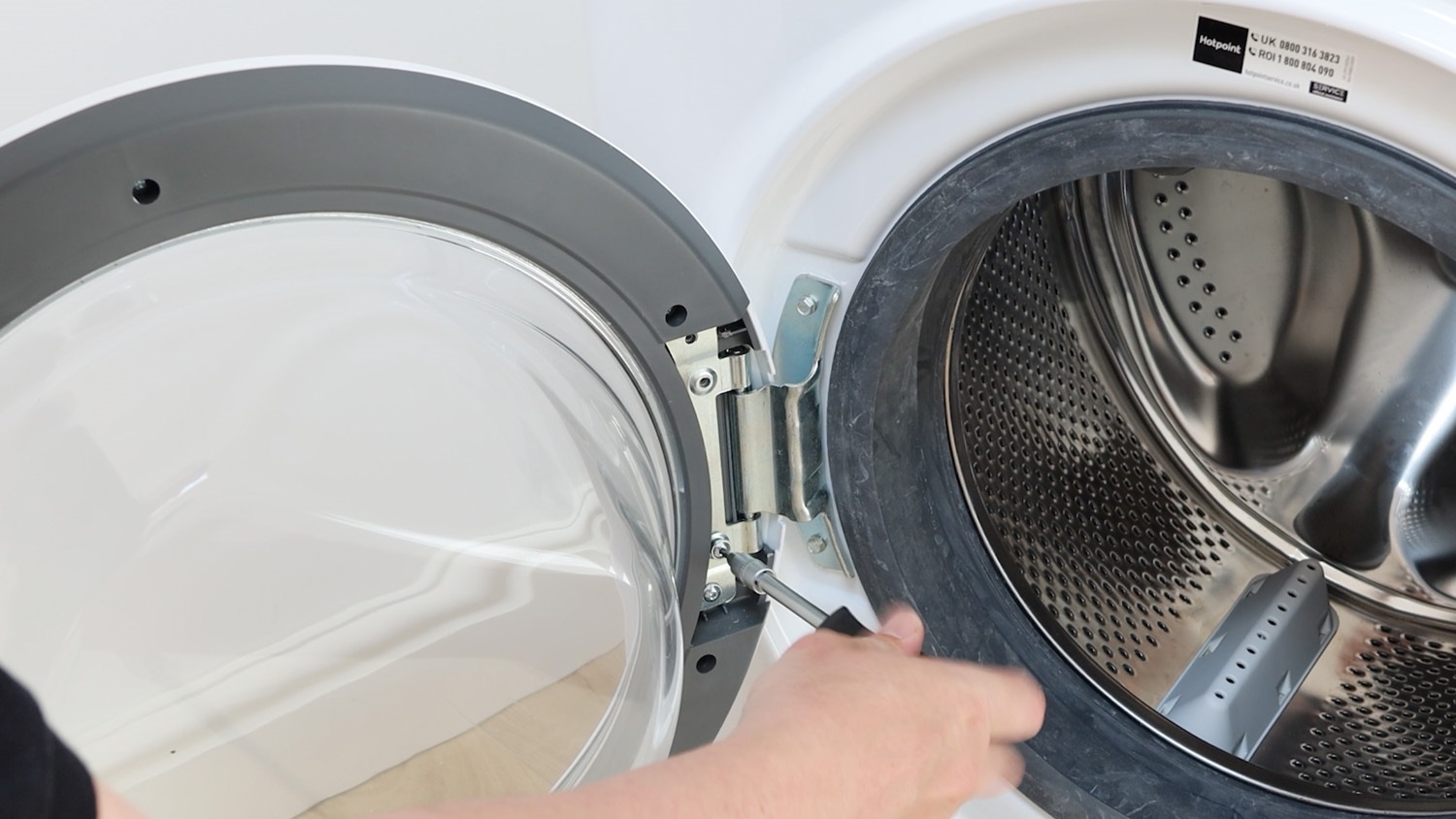 How to Replace a Washing Machine Door Hinge - Hotpoint
