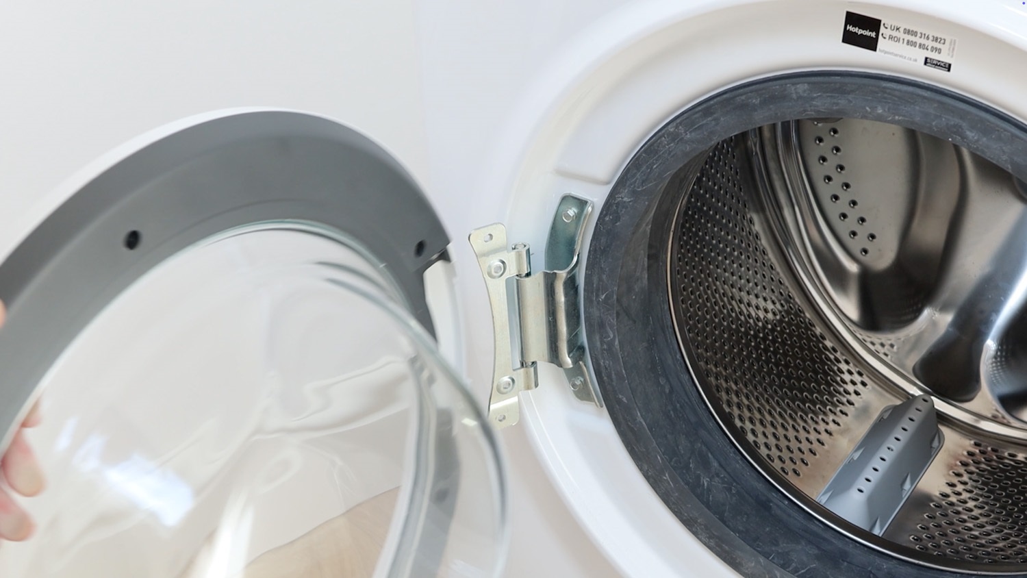 How to Replace a Washing Machine Door Hinge - Hotpoint