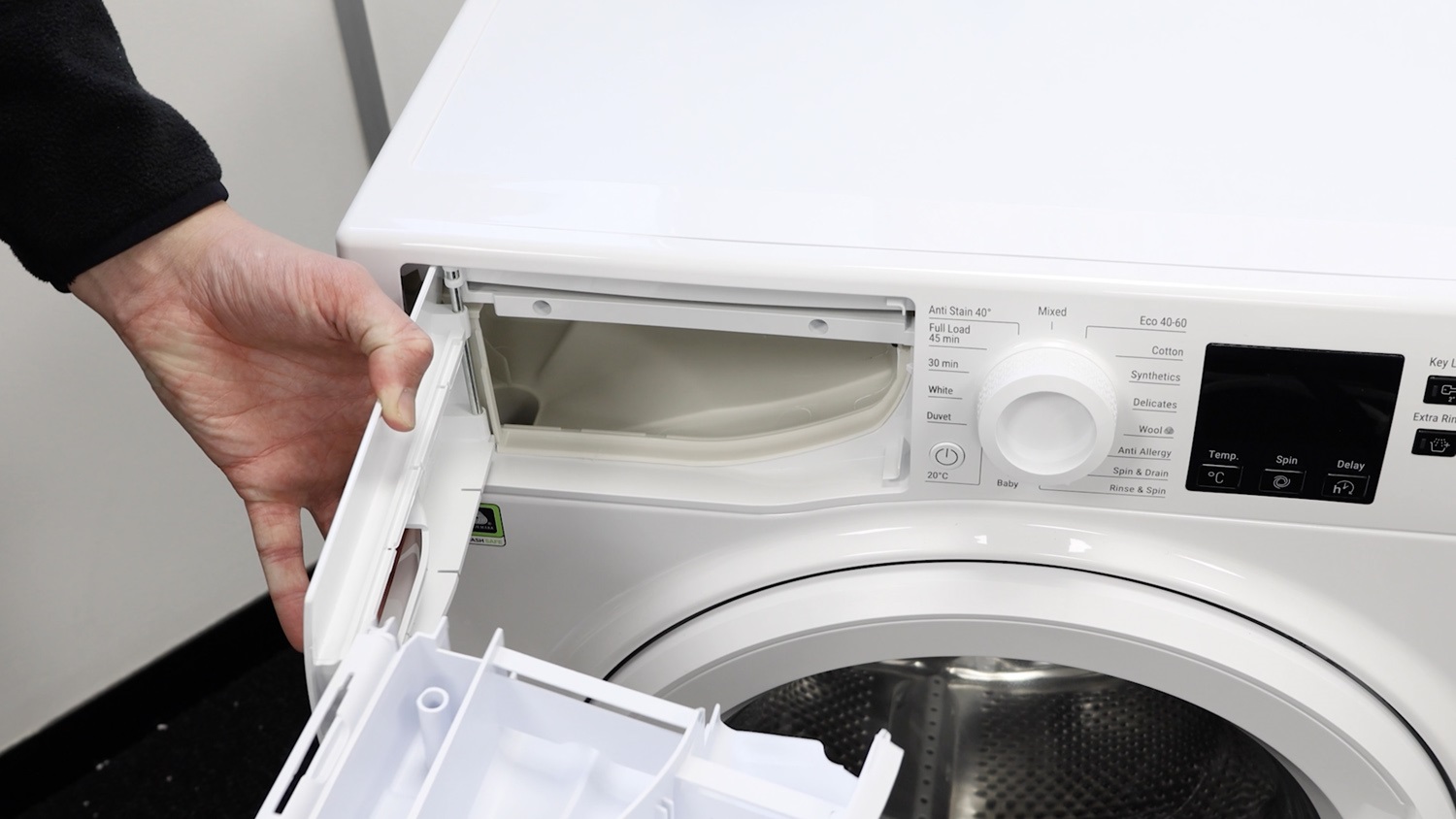How to Replace a Washing Machine Soap Dispenser Drawer - Hotpoint